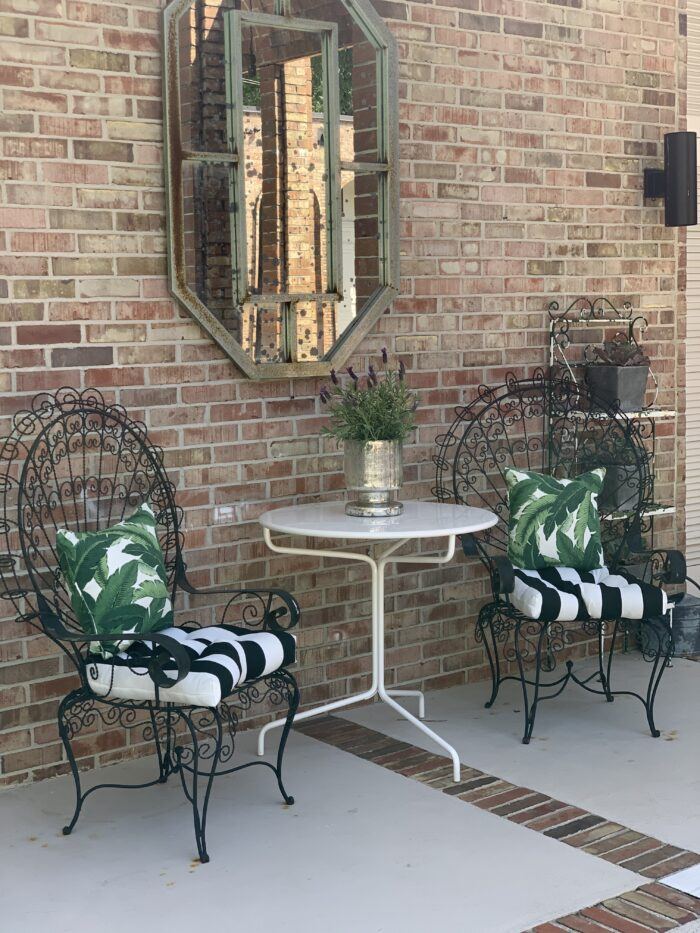 Seating Areas for Your Outdoor Oasis - Danielle Yancey